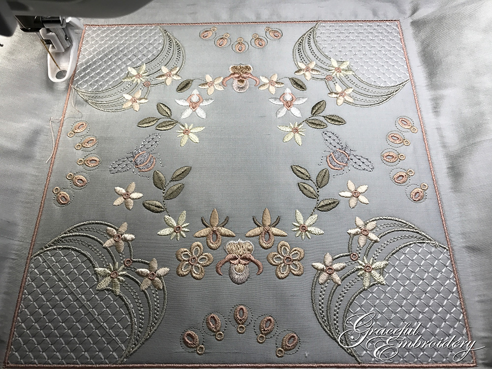 Joining embroidered quilt blocks QYAG part 1
